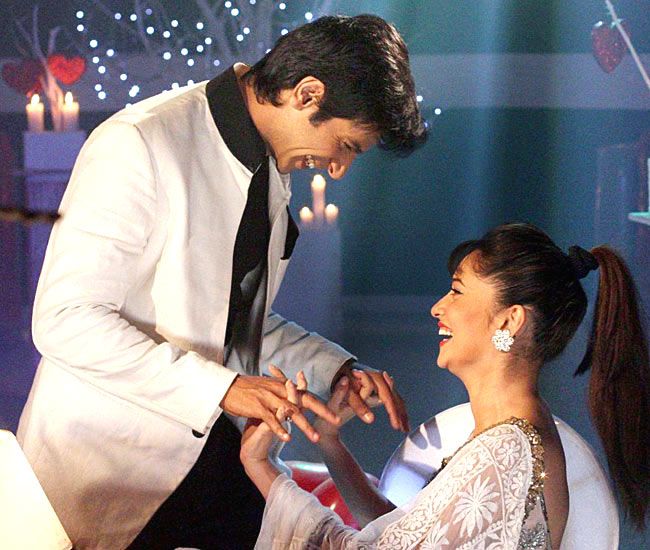 Sacred ties 1,2,3 Zee World: full story, plot, summary, Casts, teasers ...